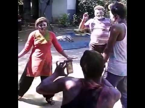 Best family holi dans all my famely