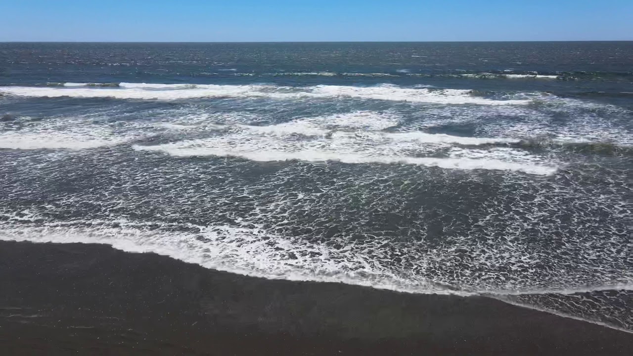 Pacific Ocean (4K HDR) - YouTube