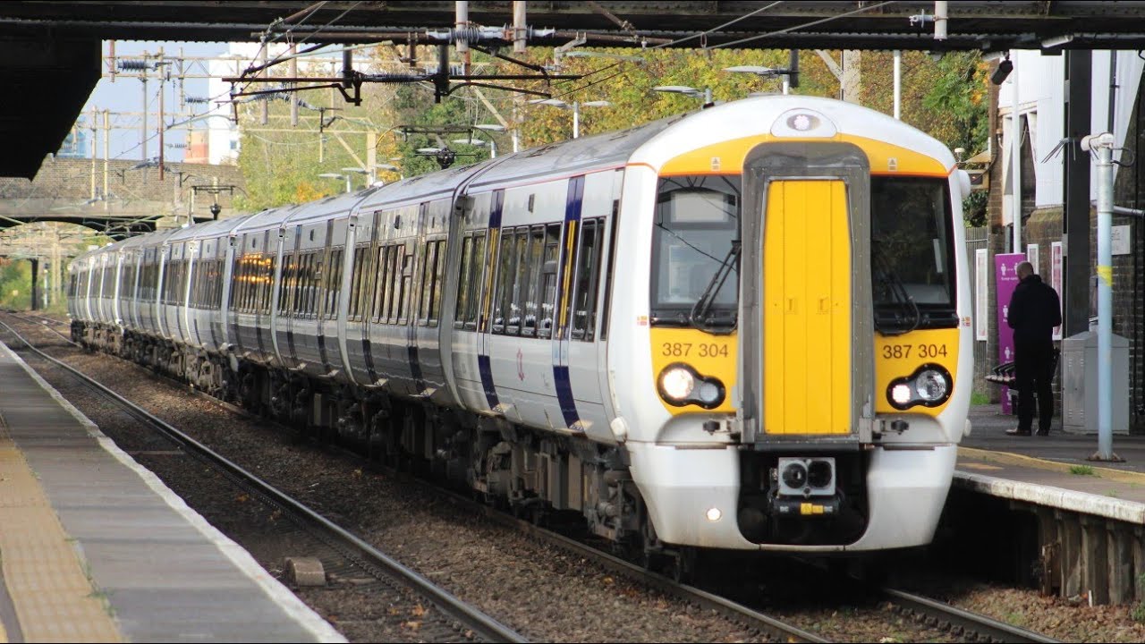 c2c Electrostar Class 387304, 387302 & 387306 at Southend East for ...