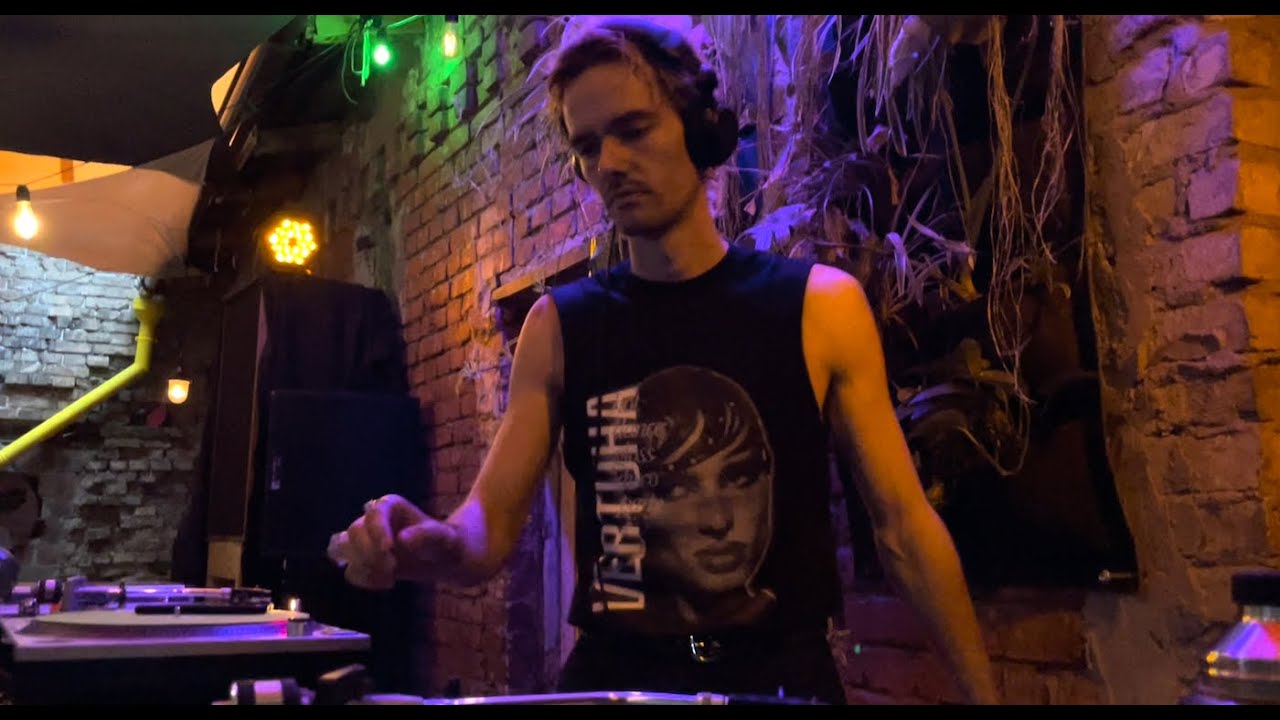 Seba Korecky - Hard Disco @ Brave! Factory Epilogue 02.09.23 - YouTube