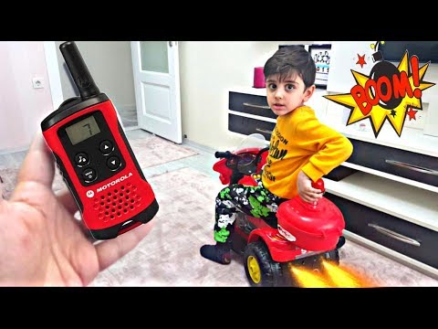 Efeye hediye gelen oyuncak telsizler polis telsizine bağlandı. Çok Şaşırdık!!!