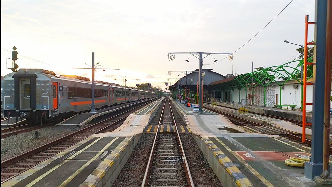 BACKRIDE SAAT SENJA | Stasiun Kutoarjo sampai Stasiun Wates - YouTube