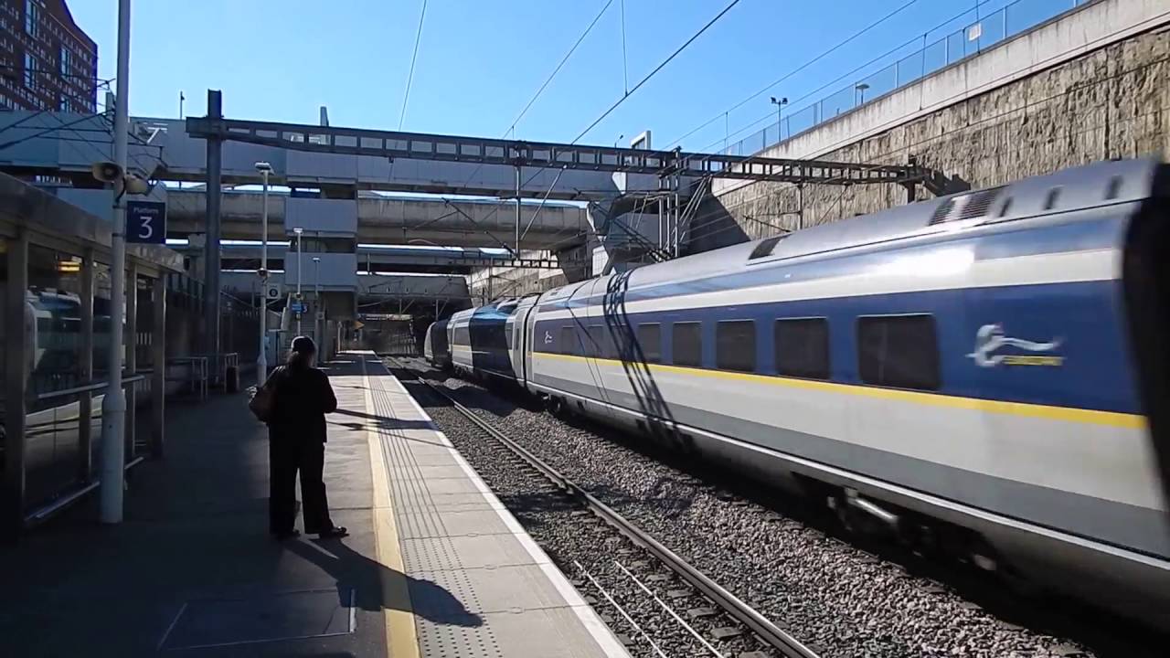 Class 373 and 374 Eurostar Trains At Stratford International 23 August ...