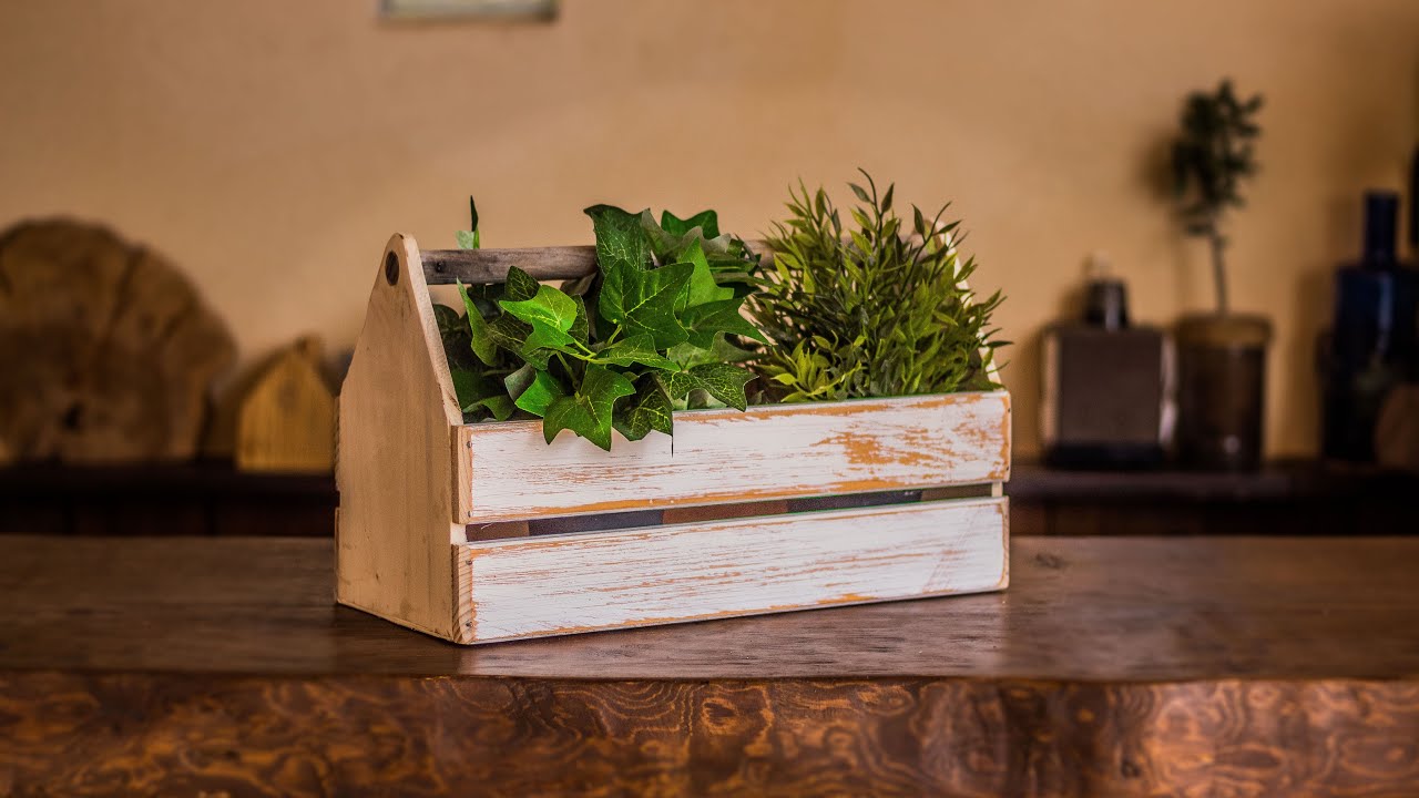 ️ Cómo Hacer Macetero con Maderas Recicladas 💡 DIY Wooden Planter - YouTube