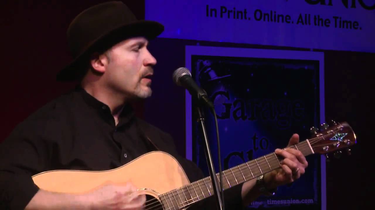 Izzy Singer - YouTube