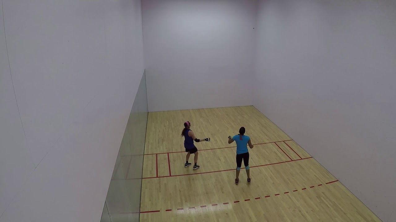 Suzanne Koehler vs Tracy Davis - YouTube