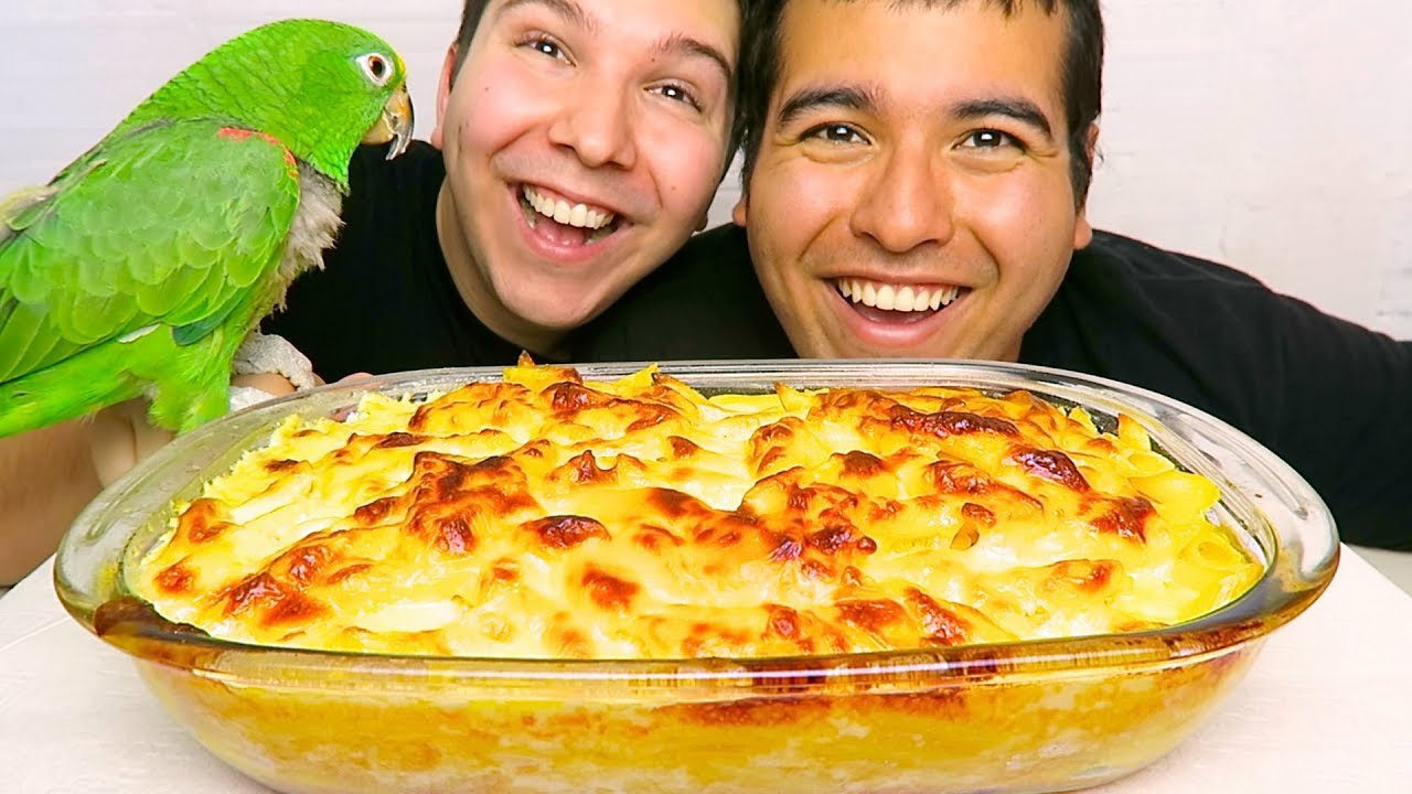 Ultimate Southern Baked Mac 'N' Cheese With Nikocado Avocado • MUKBANG ...