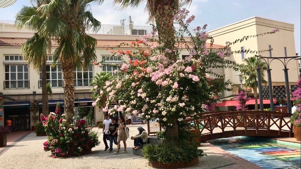 İzmir Bornova | Forum Bornova Alışveriş Merkezi | 1080p | UHD | 2022 ...