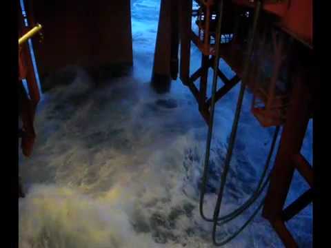 North Sea Rig in BIG storm - YouTube