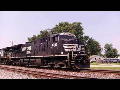 NS 32N @ CLYMERS, IN 7 11 24 NS 4797 NS 4577 - YouTube