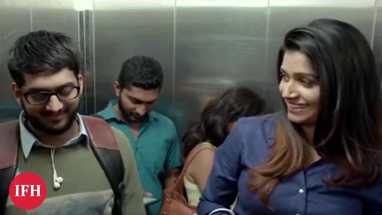 रसिकाने पळवला अमेयचा 'काऊच' | Rasika Sunil | Amey Wagh | IFH - YouTube