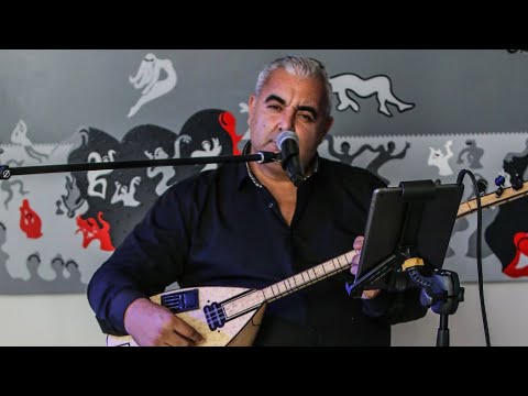 Ersoy Demir(Turkse Hazes)yalnızım dostlarım benefiet concert - YouTube