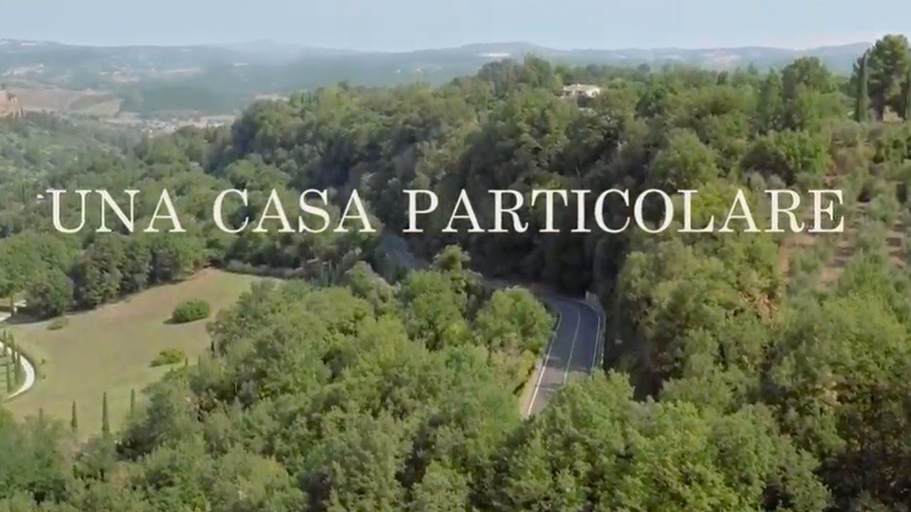 UNA CASA PARTICOLARE mp4 - YouTube