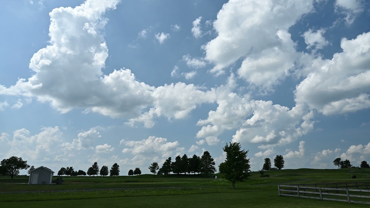 Agitated Cumulus Clouds 4K Timelapse 8/28/2021 - YouTube