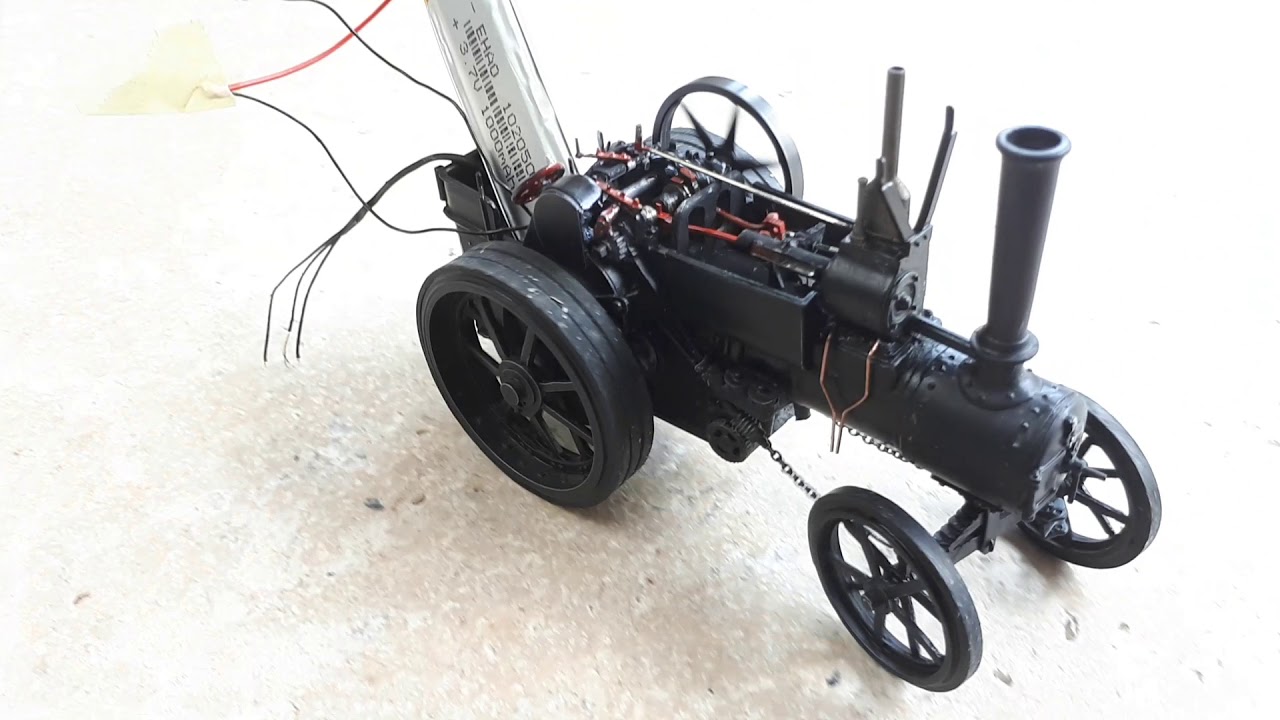 1:43 radio controlled Traction Engine run - YouTube