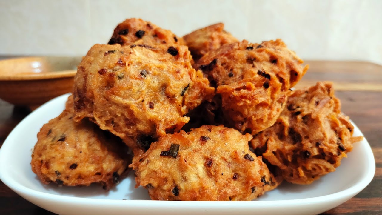 ត្រាវបំពងស្រួយ | Crispy Taro Fritters [Asian Cooking] - YouTube