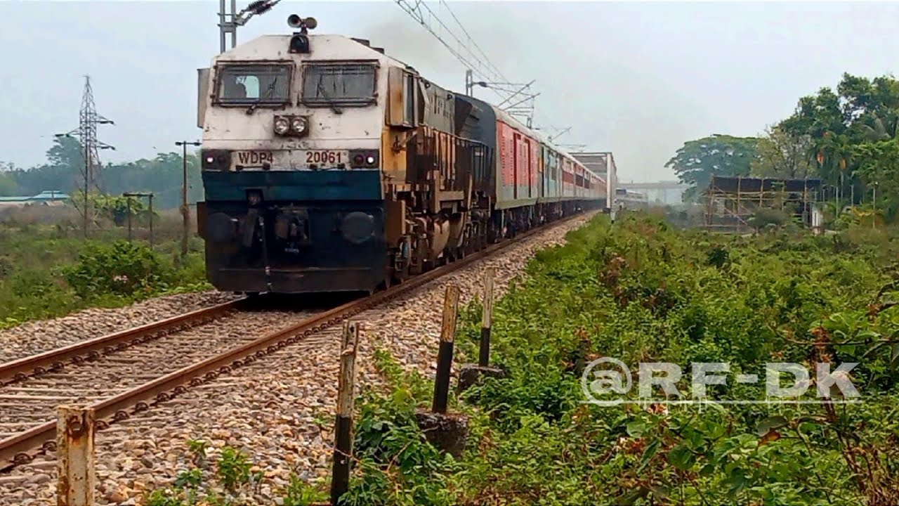 20061 SGUJ WDP-4 hauls 15644 KYQ-PURI EXP rushes aggressively towards ...