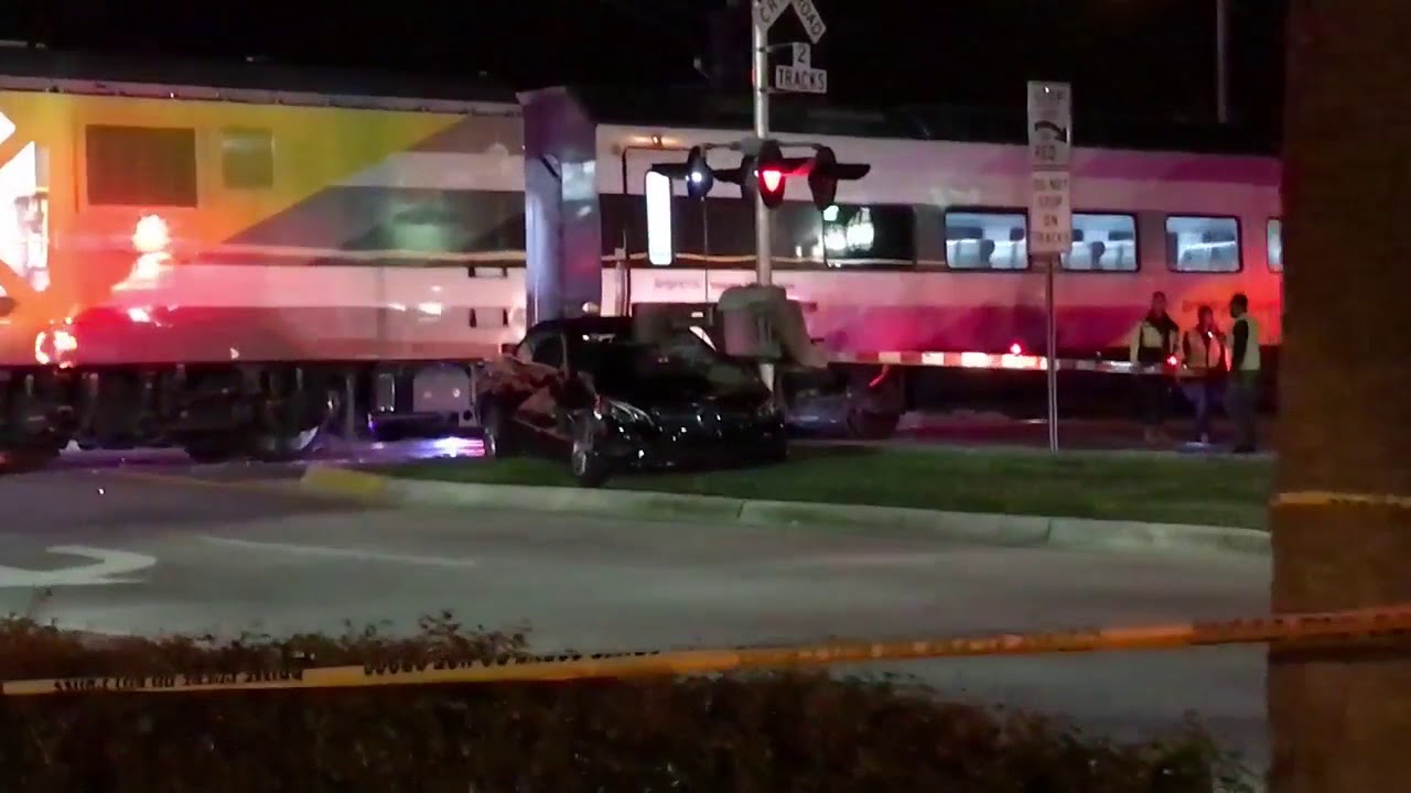 Brightline crash in Boca - YouTube