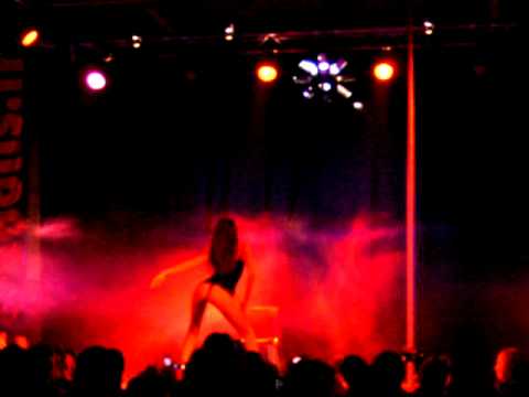 eropolis estelle desanges deshabillage.AVI