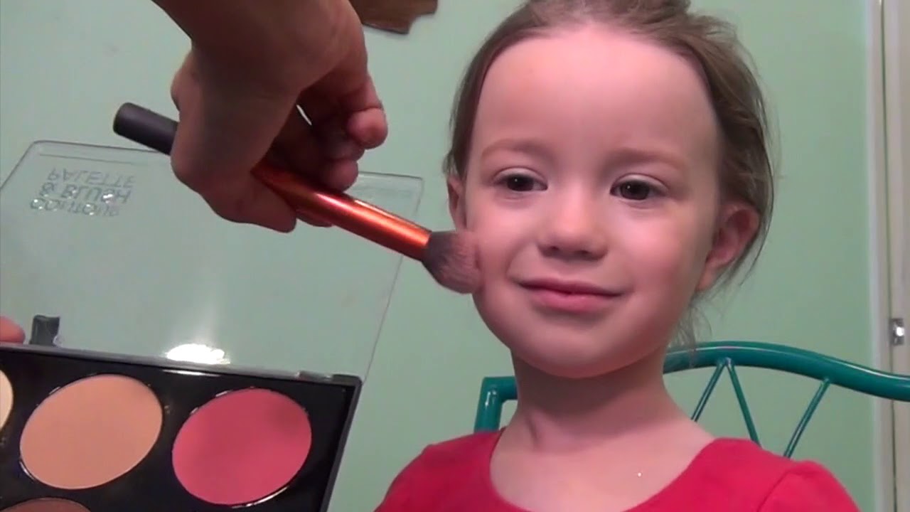 Younger Basic Stage Make-up - YouTube
