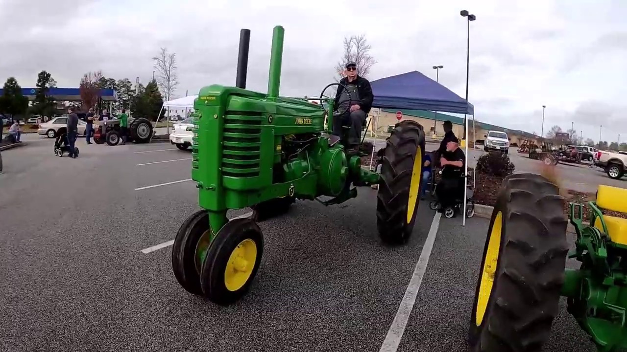 Tractor Show #1 2020 - YouTube