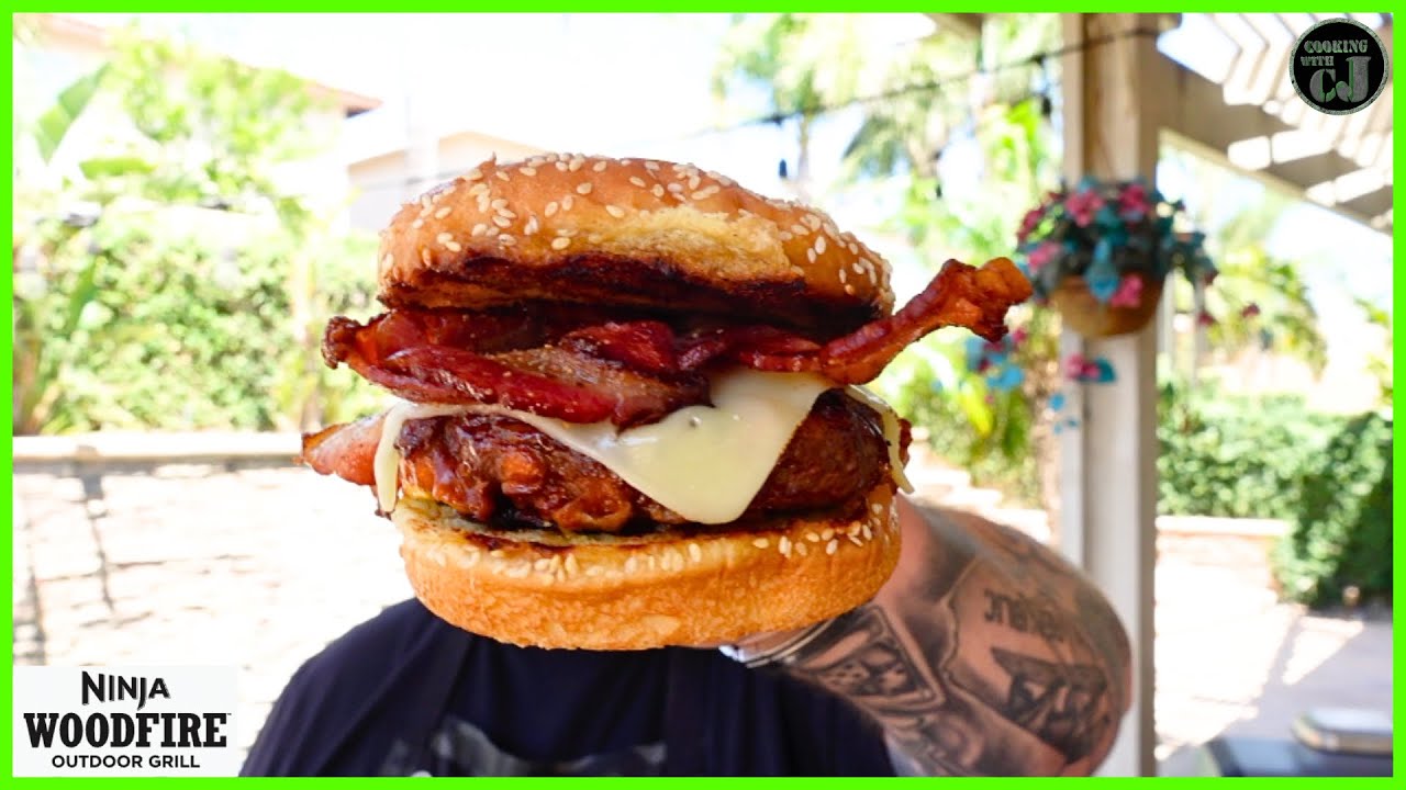 SMOKEHOUSE STYLE BURGERS ON THE NINJA WOODFIRE GRILL! - YouTube