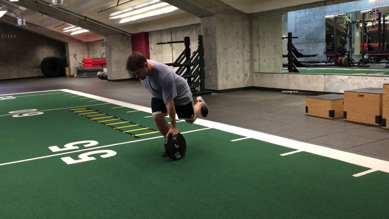 SL Deadlift to Plate Row - YouTube