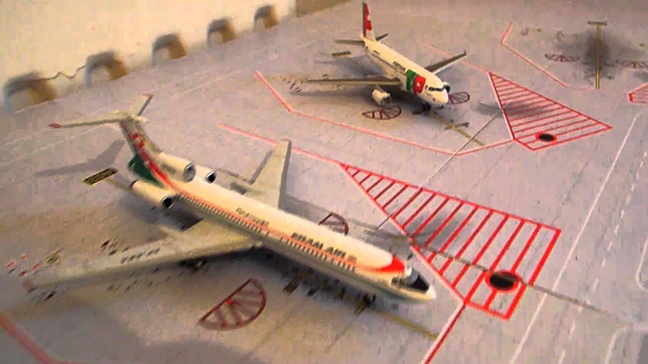 1:400 Scale Miniature Airport - Single Runway - YouTube