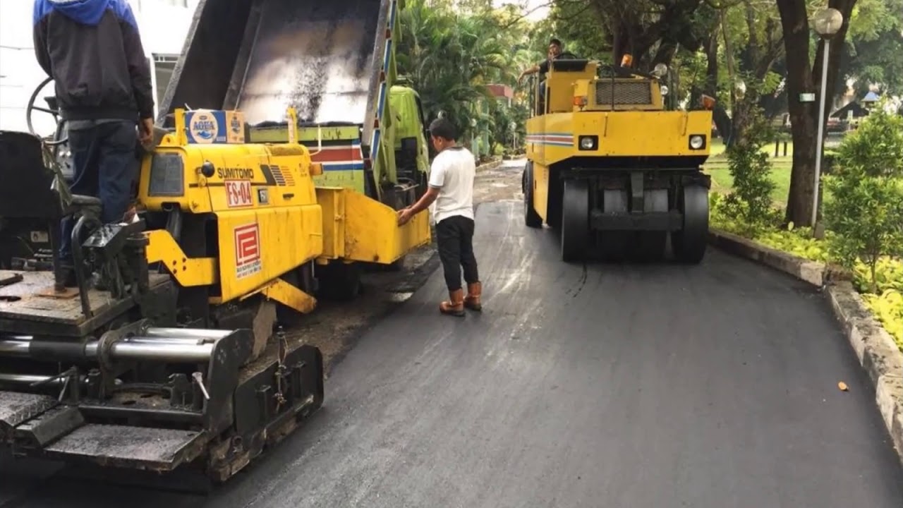 Warm Mix Asphalt Using ECOPAL - Green Road Technology - YouTube