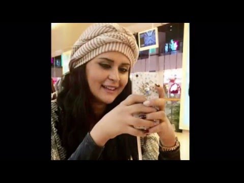 Wanita Cantik Di Dunia Seksi Sekali