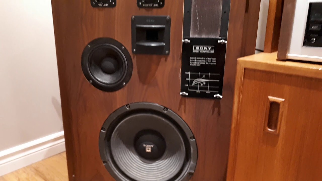 Vintage Sony CD player... from the early 70's? One of a kind! - YouTube