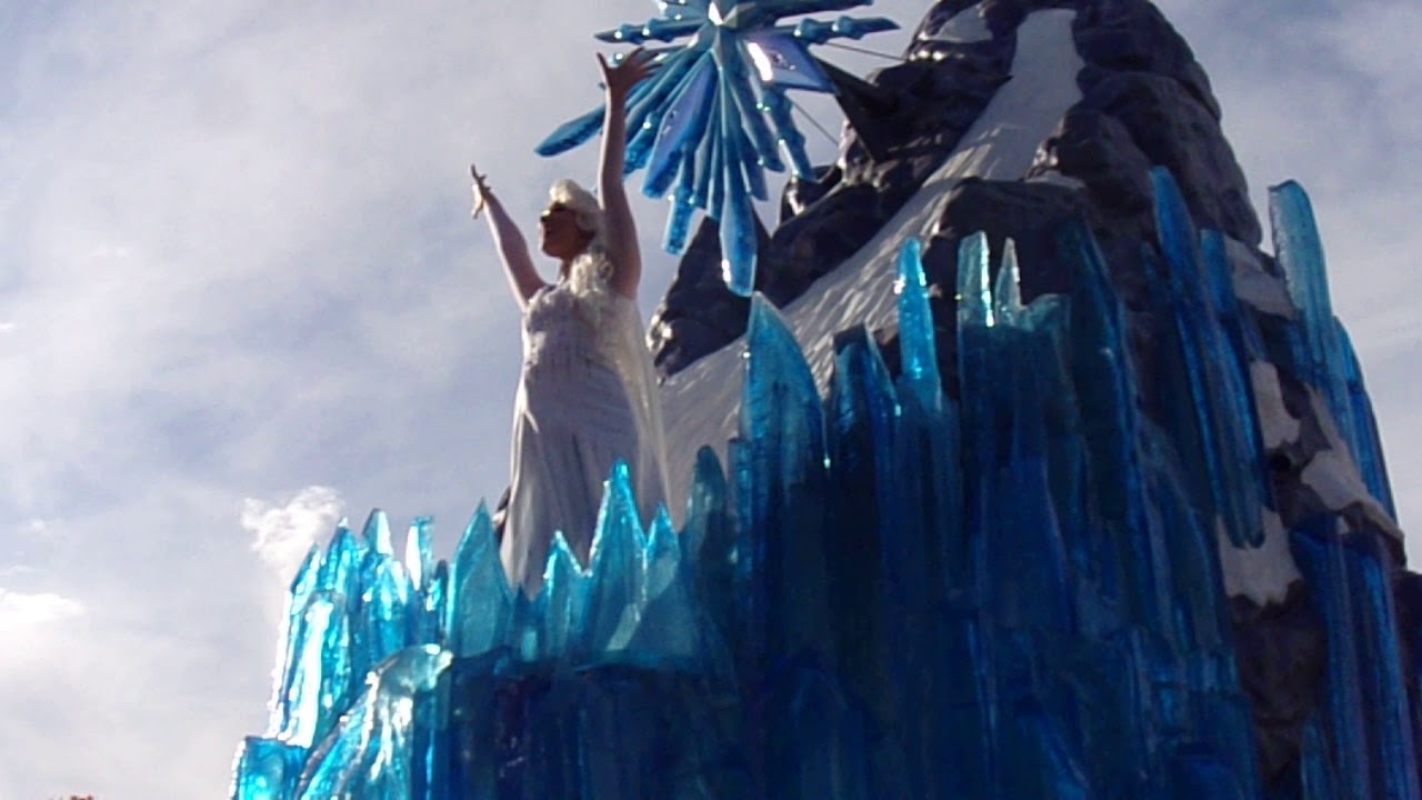 Disneyland Magic Happens Parade - FROZEN 2 Unit - YouTube