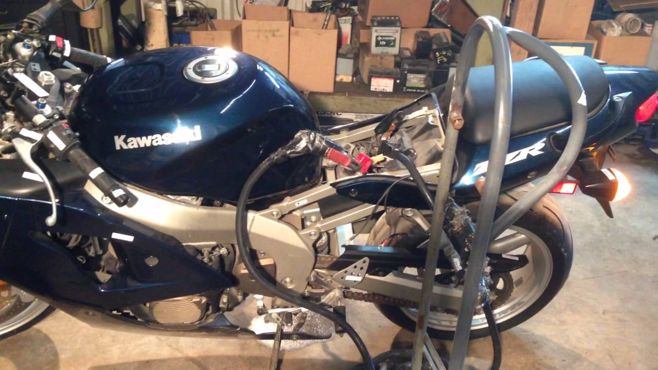 05 kawasaki ZX600-J - YouTube