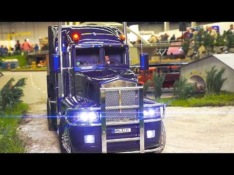 HUGE, HEAVY, LARGE!! GREAT SCALE RC MODEL TRUCK ACTION!! / Intermodellbau Dortmund 2017