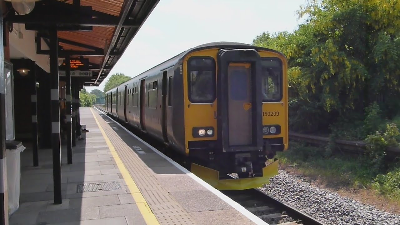Great Western Railway/Northern DMU Class 150 150209 passing Olton ...