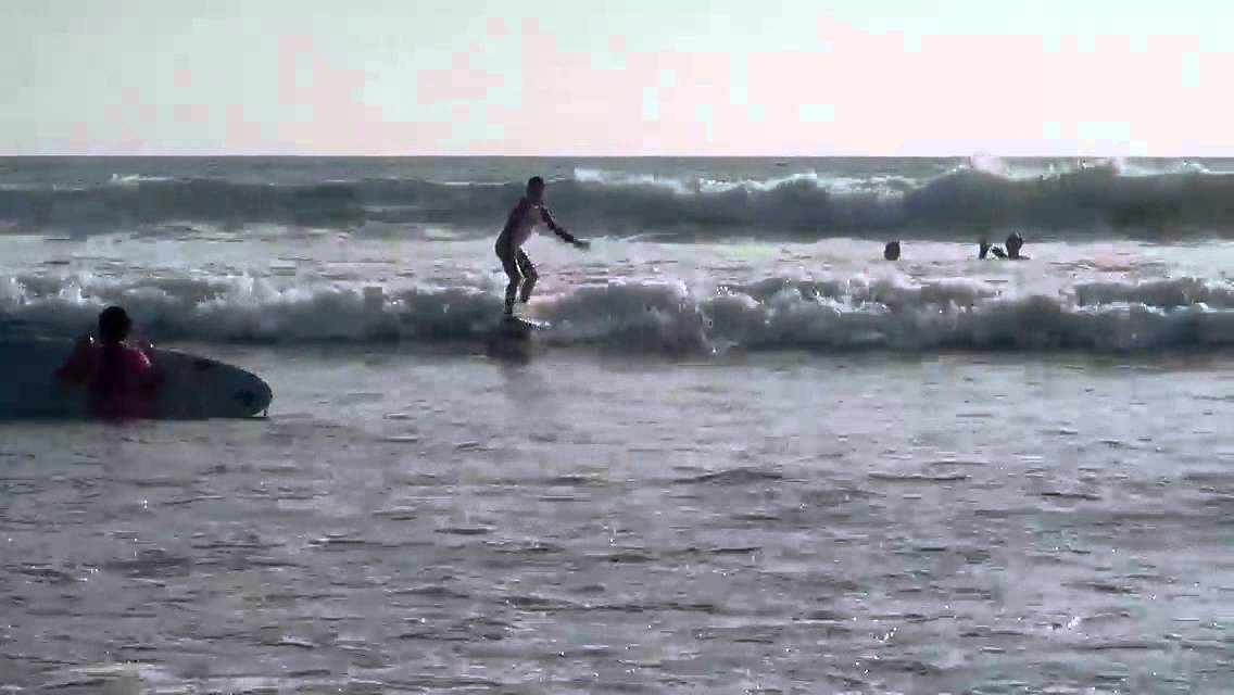 Hannah surfing Costa Rica 3/2013 - YouTube