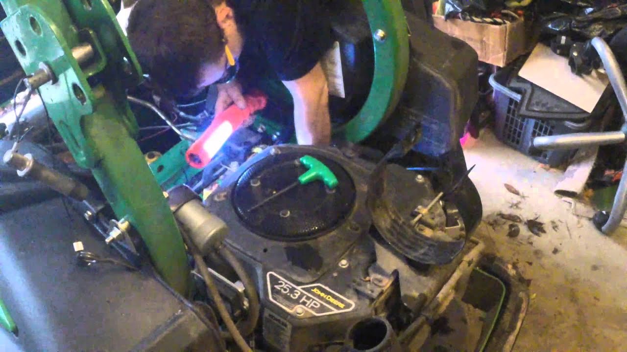 Working on the John Deere Z930M - YouTube