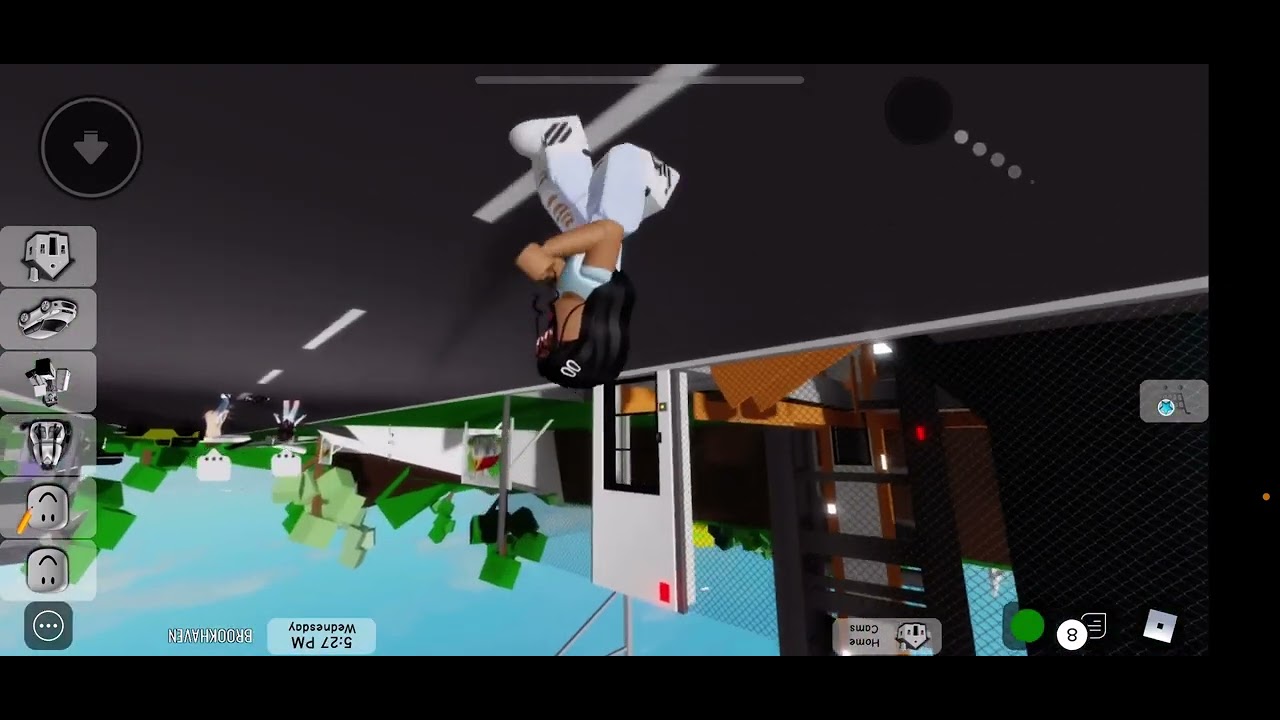 New secrets in Brookhaven rocketship house - YouTube