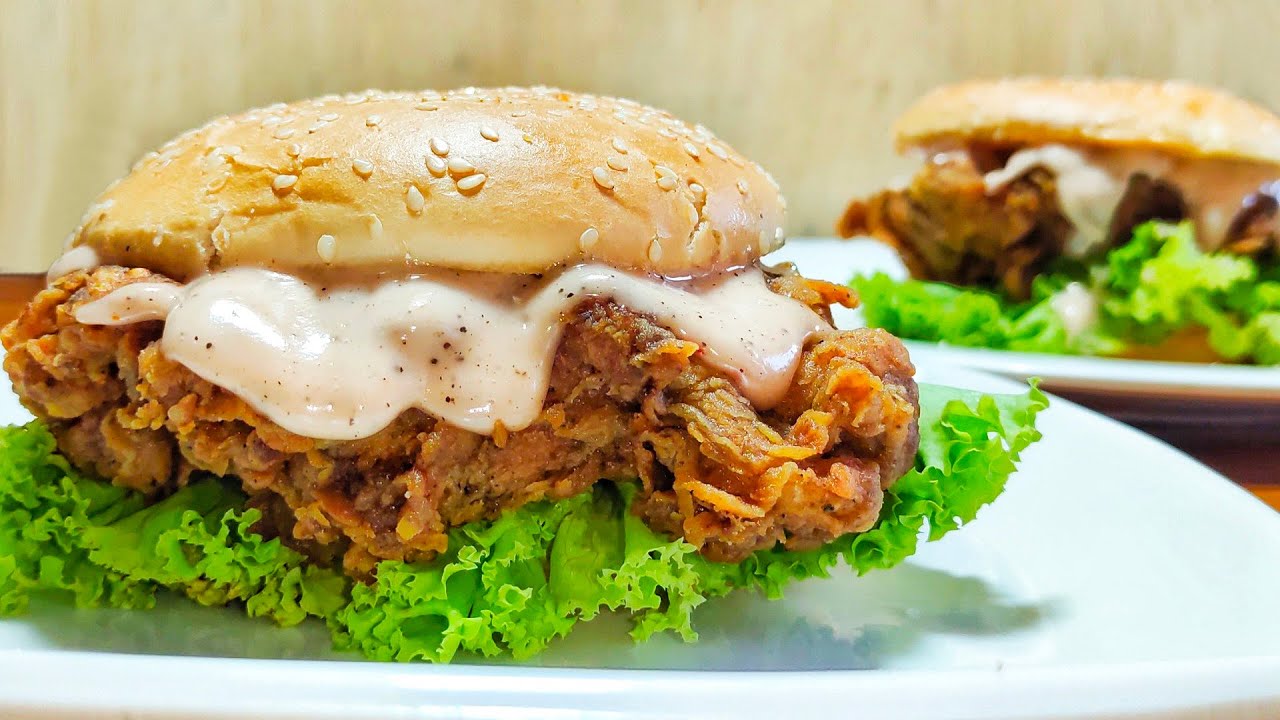 KFC Style Zinger Burger Recipe | Crispy Chicken Burger With Sauce ...