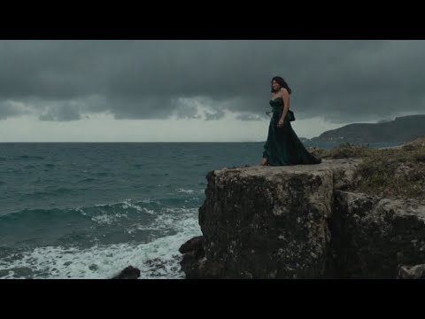 Wandering Girl / Rüdiger Bayer