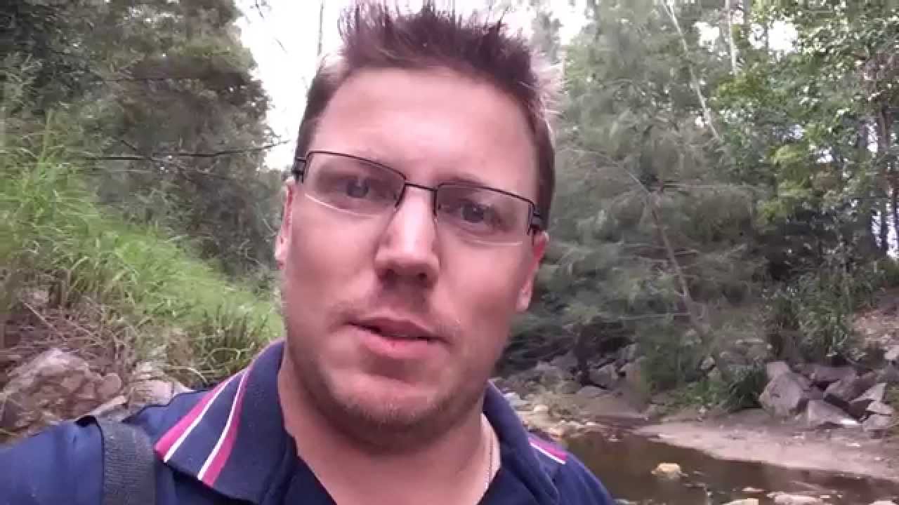 Geocaching - A creek, a spider & a geocache - YouTube