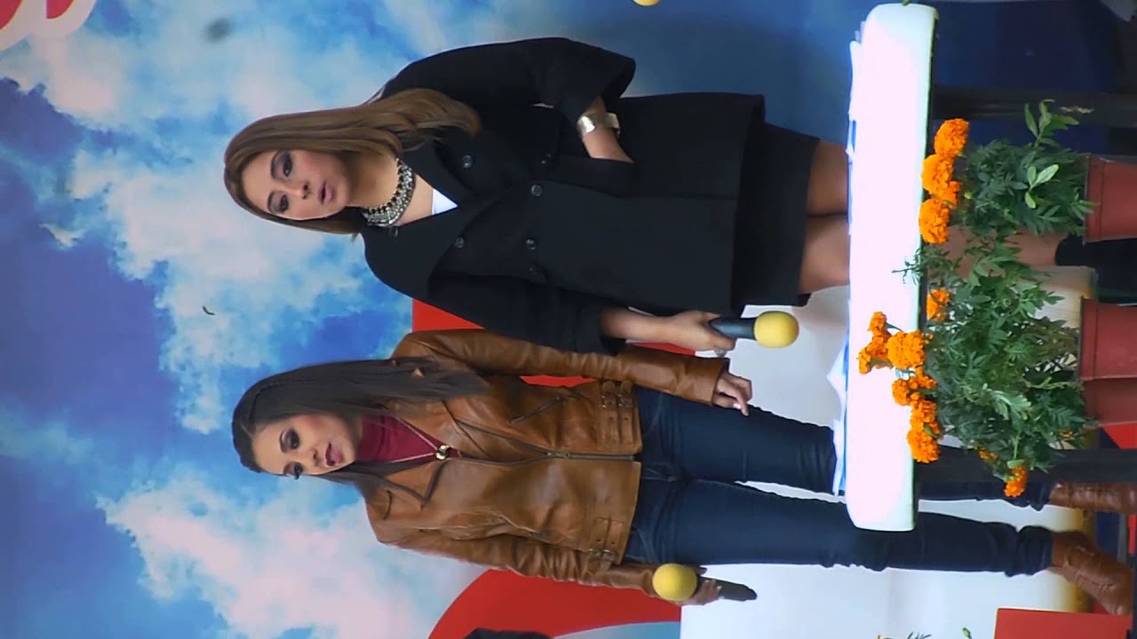 Gaby Tamez y Carolina Gil. - YouTube