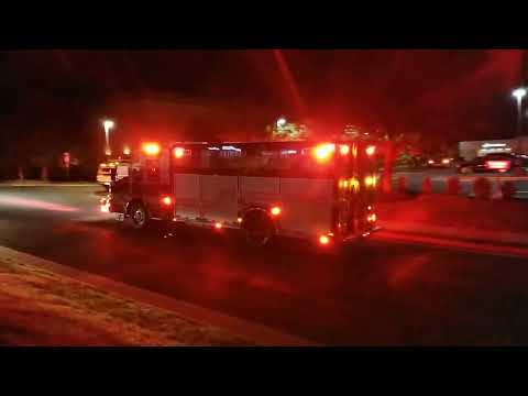 Fairfax County Fire & Rescue | Rescue 421 and Ambulance 440 arriving on ...
