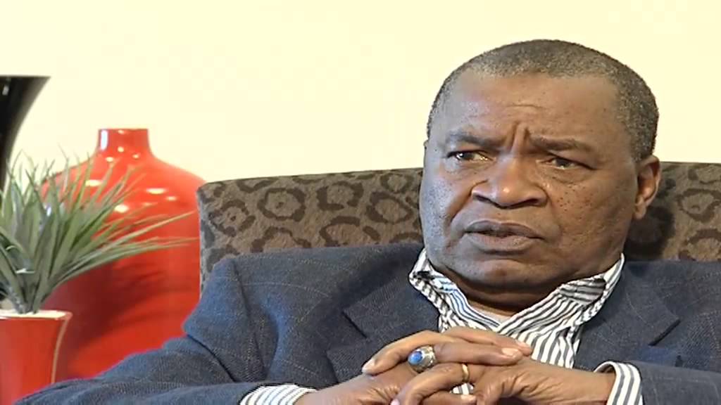 Remembering Nelson Mandela with fellow prisoner Gabi Magomola - YouTube