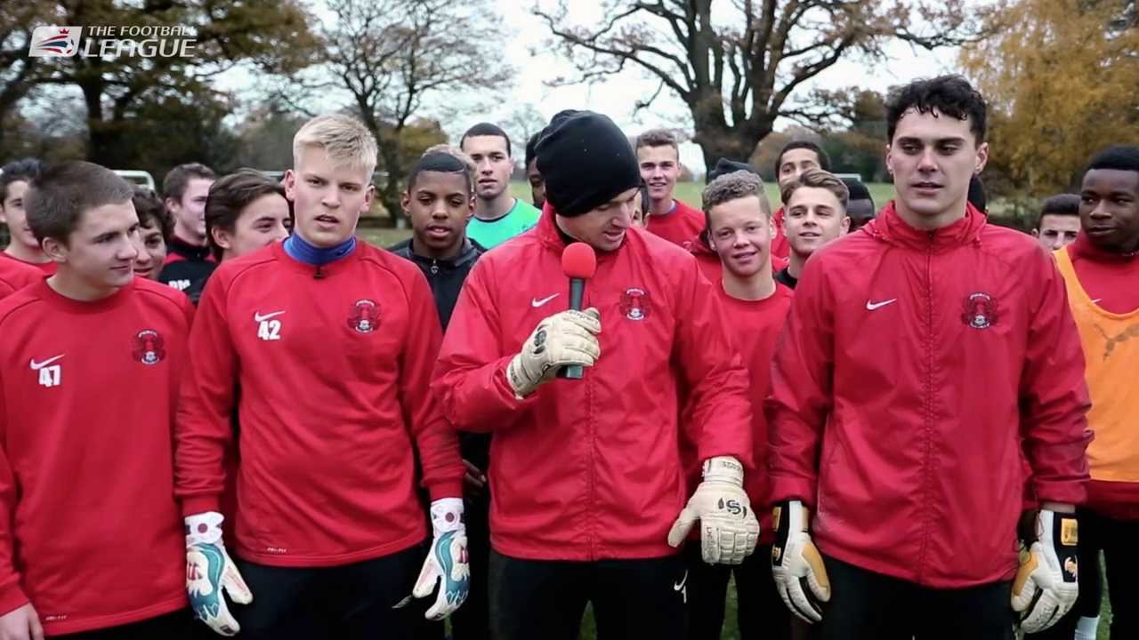 Leyton Orient Keeper Combat! - YouTube