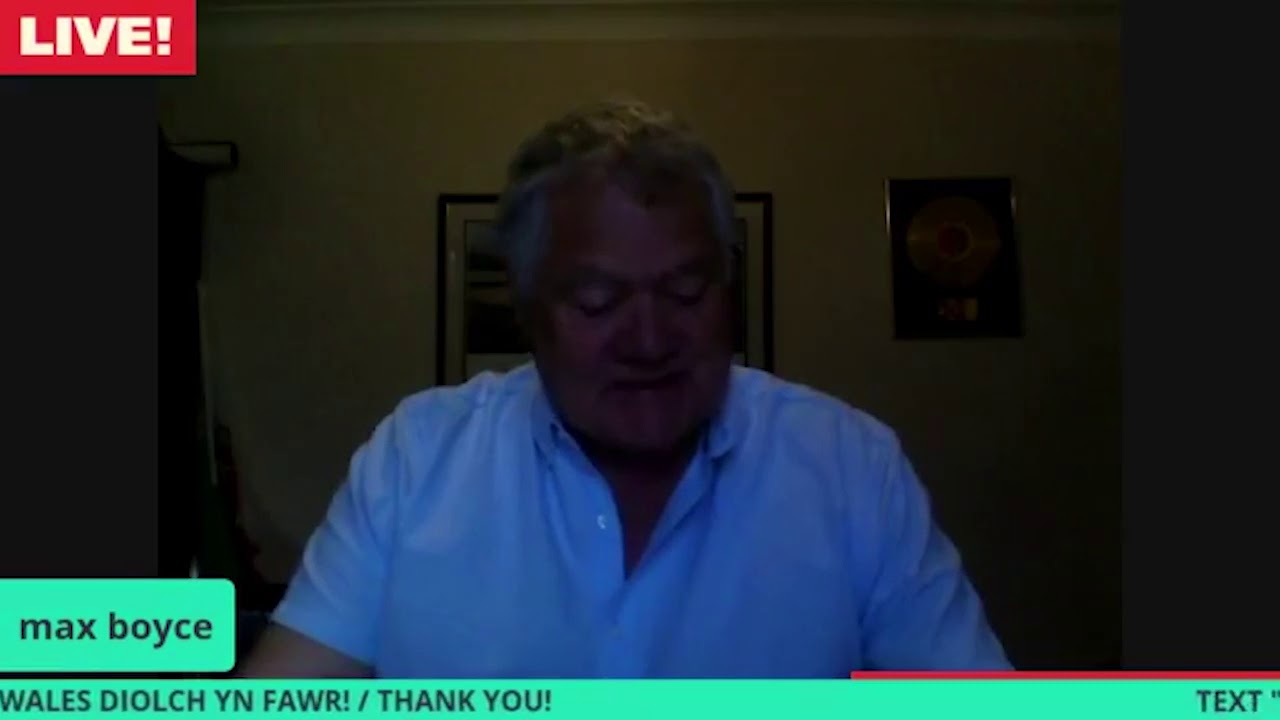Max Boyce reads his coronavirus poem When Just The Tide Went Out - YouTube