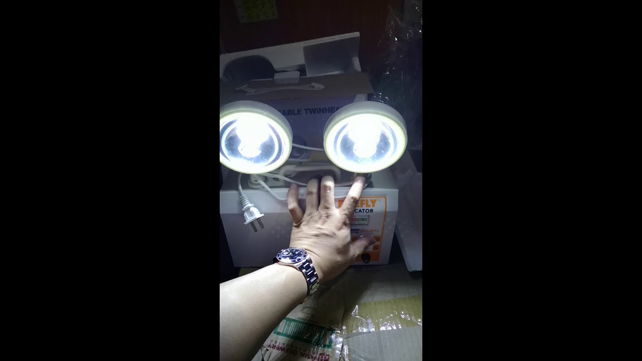 Firefly FEL201L Twinhead Rechargeable LED Lamp Unboxing - YouTube
