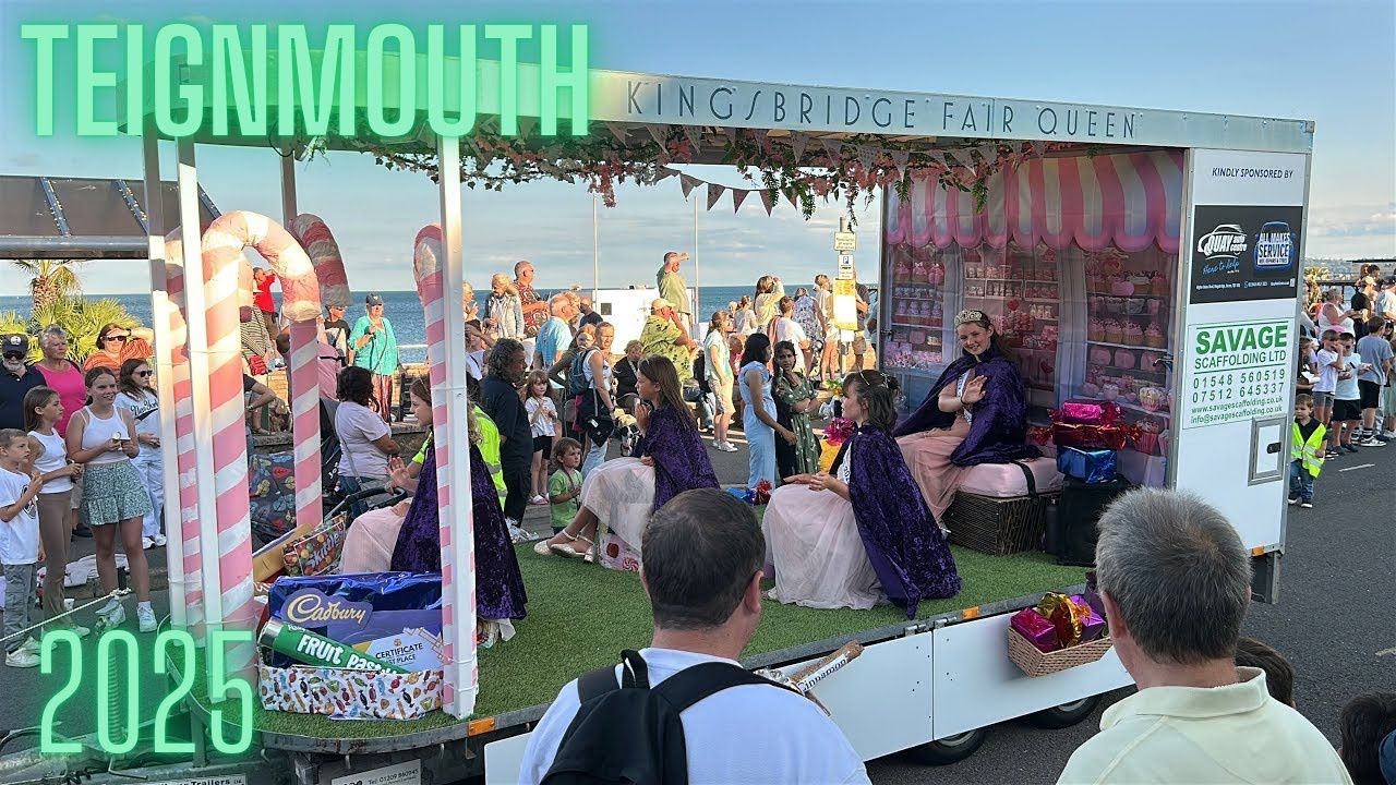 Teignmouth Carnival 2025 - YouTube