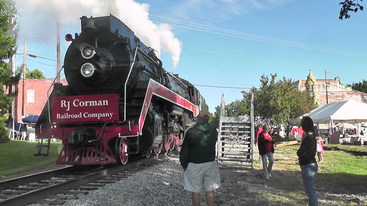 RJ Corman Steam Locomotive - Arrival at Midway Fall Festival ! - YouTube
