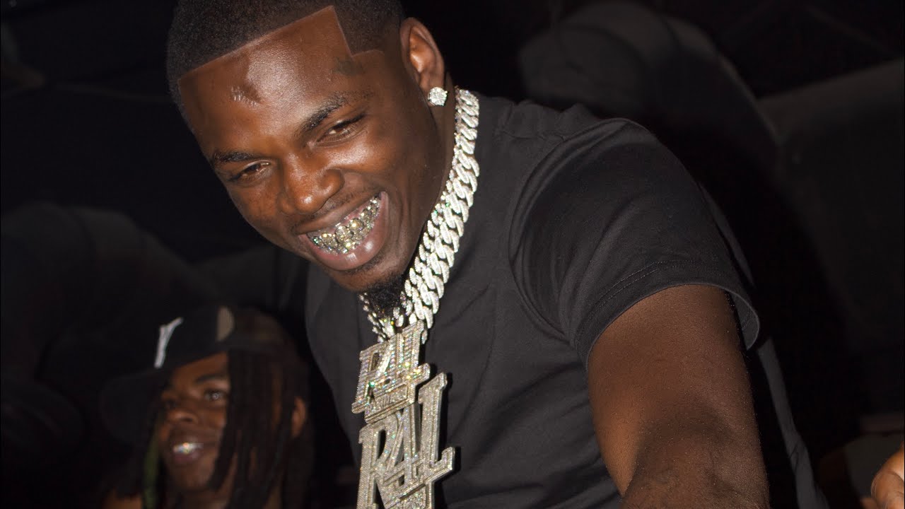 Big Boogie performing at the Bermuda Bar Atl - YouTube